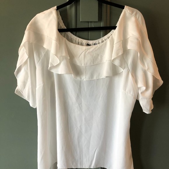 Unique Spectrum | Tops | New Xl White Blouse | Poshmark